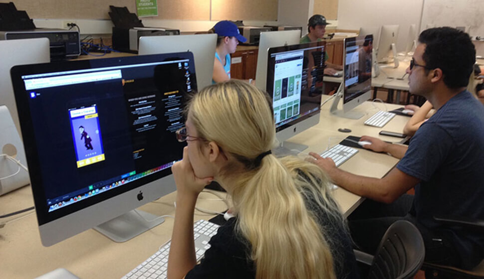 Relaxing after work – Center4Tech Train